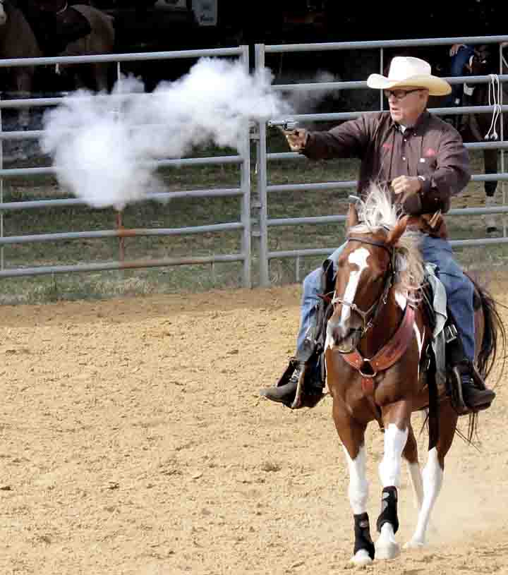 Does Your Horse "Know the Pattern"? - Bolo Hunt - Real Time Horsemanship